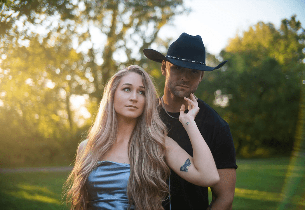 ‘Love Actually’ Actor Thomas Brodie-Sangster is Engaged to Elon Musk's ...